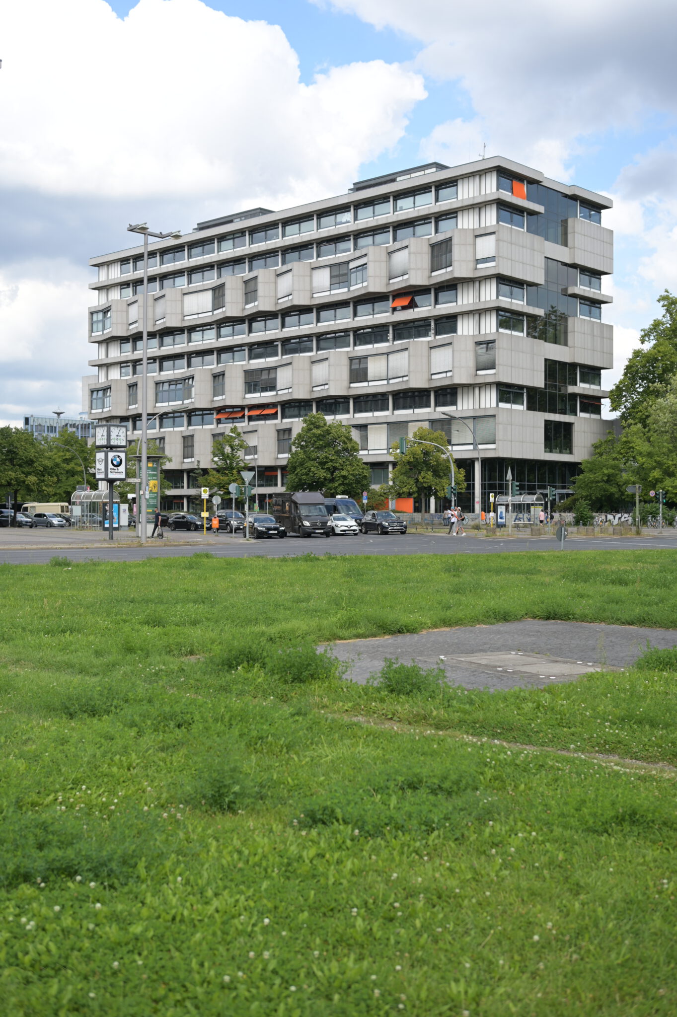Feld-Raum. Eine urbane Forschungs­station — Natural Building Lab